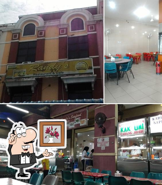 Randy's Restaurant & Cafe, Medan - Restaurant reviews