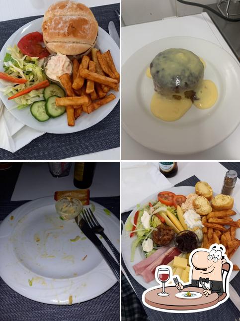 Shaw's Bar, La Marina - Restaurant menu, prices and reviews
