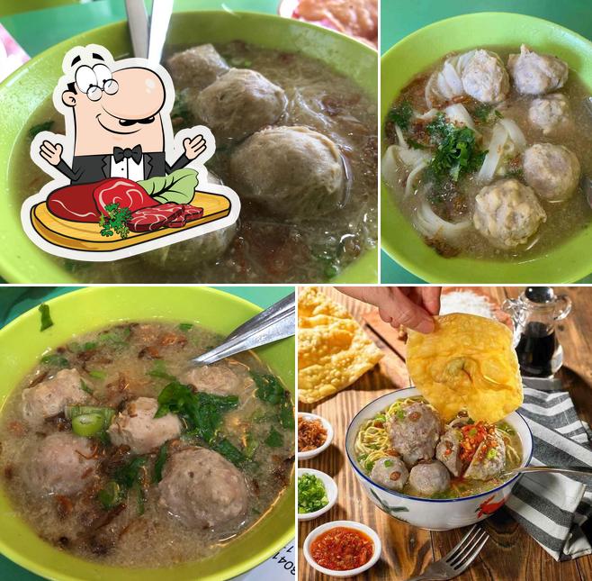Bakso Solo Samrat - PIK restaurant, Jakarta, Jl. Pantai Indah Utara 2 ...