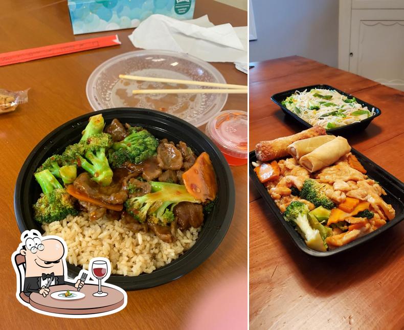 Food Lee, 2329 Cumberland Square Dr in Bettendorf - Restaurant menu and ...