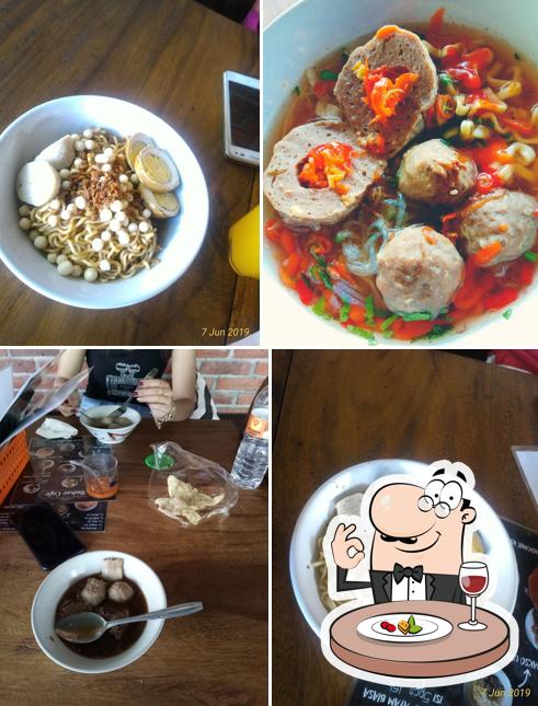 Bakso Cafe, Denpasar, Jl. Bypass Ngurah Rai No.168 - Restaurant reviews