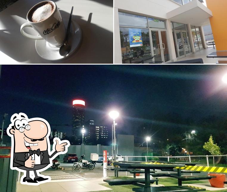 McDonald's Ellis Park, Johannesburg - Restaurant menu, prices and reviews