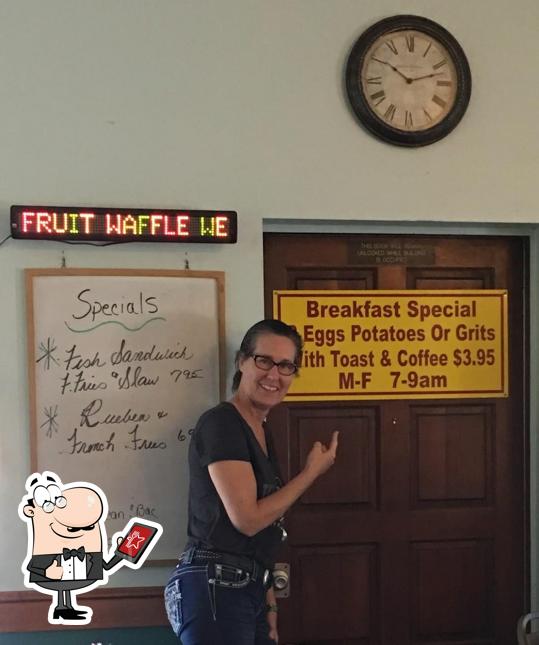 Mom's Home Cooking, New Smyrna Beach - Restaurant menu, prices and reviews