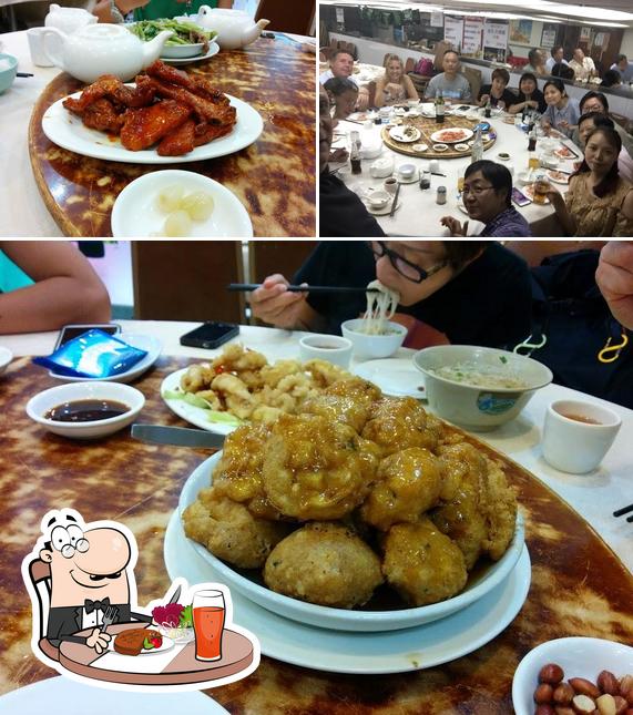 Tin Tin Good Seafood Restaurant, Hong Kong, See Cheung St - Restaurant ...