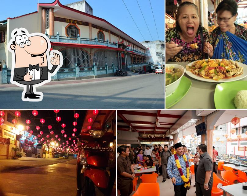 Budi Dharma Food Court restaurant, Tebing Tinggi - Restaurant reviews