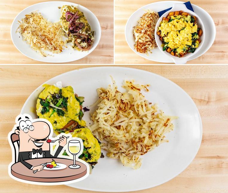 Wholey Granoly, Bolingbrook - Restaurant menu, prices and reviews