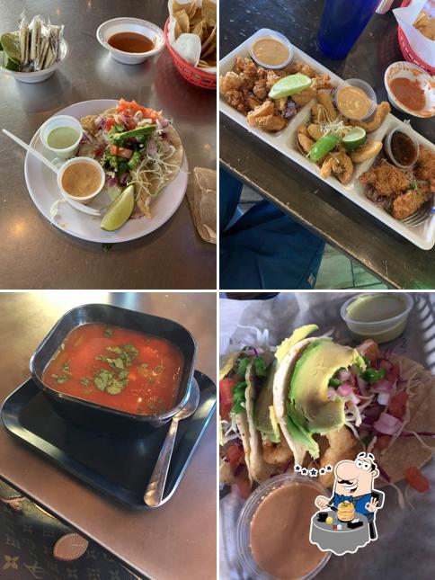 Little Shack, 5360 N Mesa St in El Paso - Restaurant menu and reviews
