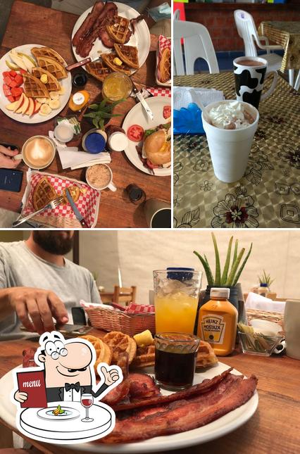 Georges Three Flags Cafe, Rincón de Guayabitos - Restaurant reviews