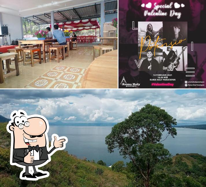 Pub y bar Ruma Holy Panatapan coffee shop, Pangururan - Opiniones del ...
