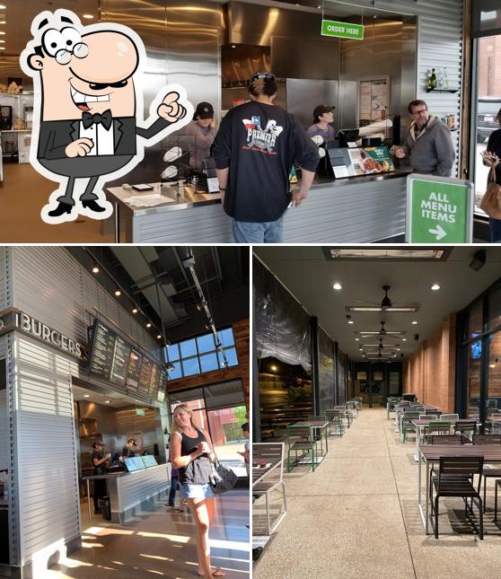 Shake Shack, 125 Central Ave in Southlake - Restaurant menu and reviews