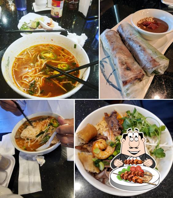 Phở Number One Restaurant, Parking lot, 1955 W Baseline Rd #114 in Mesa ...