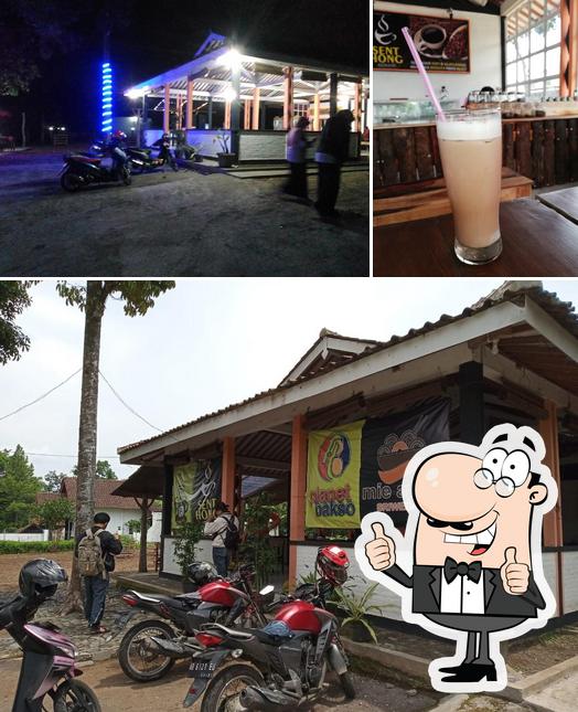 Restaurante Planet Bakso & Senthong Kopi, Jogomulyo - Opiniones del ...