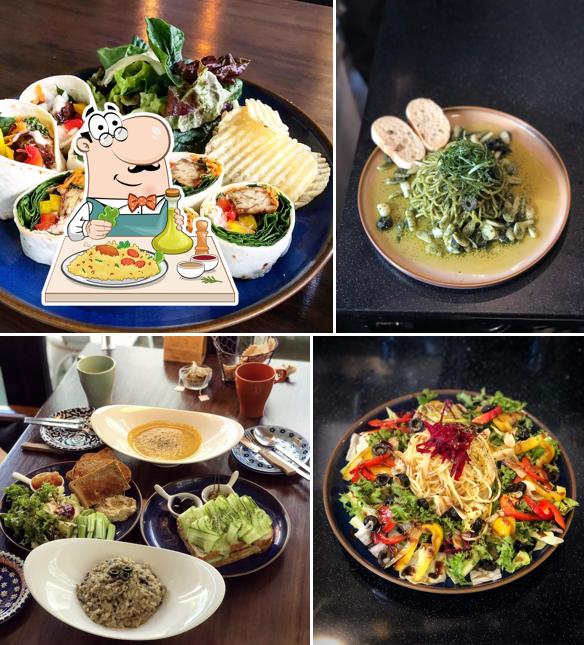 Retro Cafe 33, Yongin-si - Restaurant menu, prices and reviews