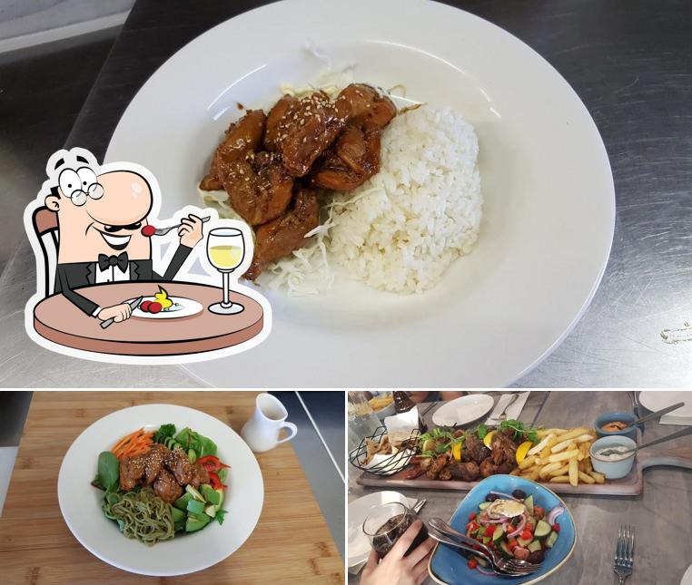 Komo Sushi, Tingalpa - Restaurant menu, prices and reviews