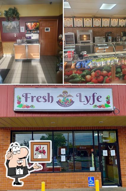 Fresh Lyfe, Maple Heights - Restaurant menu, prices and reviews