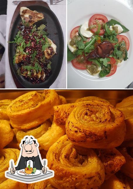 3 Trees Restaurant and Cafe in Calamvale - Restaurant reviews