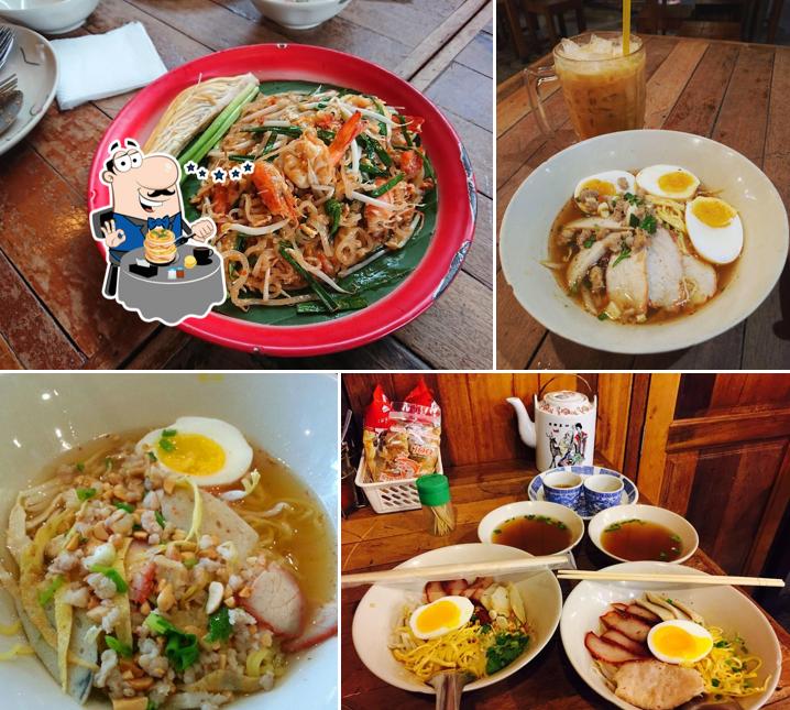 Kuai Tieu Khai Yion Yook restaurant, Bangkok, /19 อาคารแอล4ชั้น1ห้องแอล ...