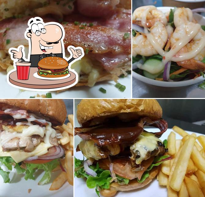 Top 4 restaurants with sausage rolls in Narrabri, january 2026 ...
