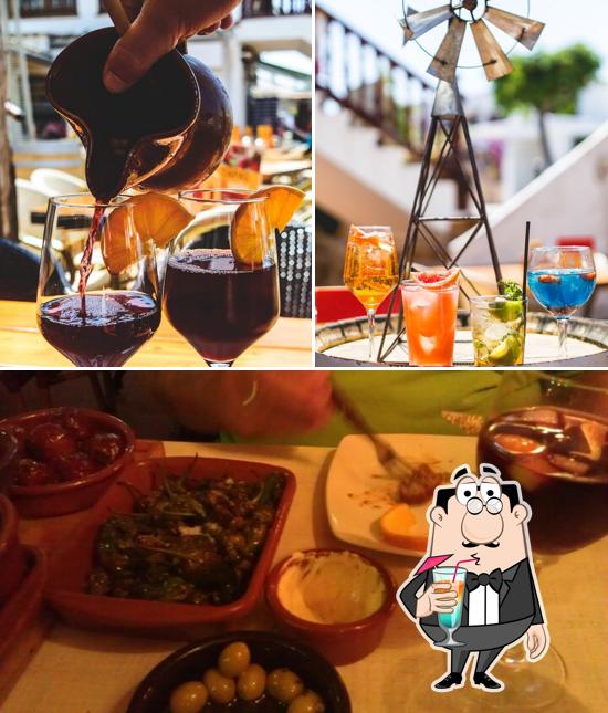 Tapas Y Mas, Carrer de s'Espalmador, 20, p.12 in Cala D'or - Restaurant ...