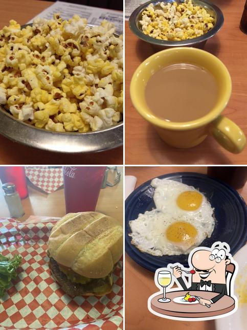 Stray Dog Cafe, Bethany - Restaurant menu, prices and reviews