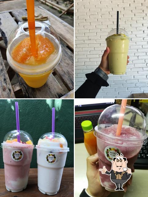 SMOOTHIES drink healthy สมูทตี้ cafe, Lampang - Restaurant reviews
