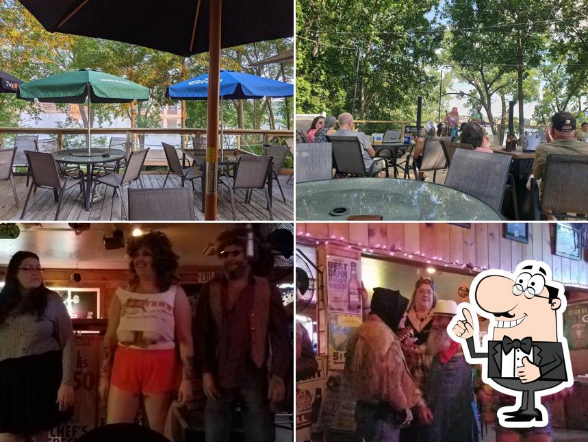 Hawk's Nest Bar & Grill, Little Chute - Restaurant menu, prices and reviews