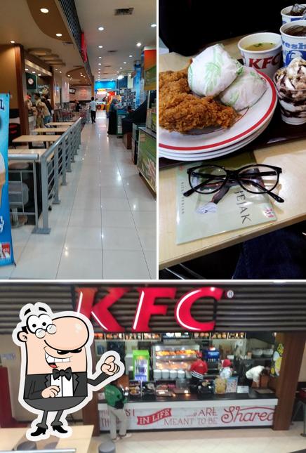 KFC cafe, Semarang, Jl. MT. Haryono No.992 - 994 - Restaurant reviews