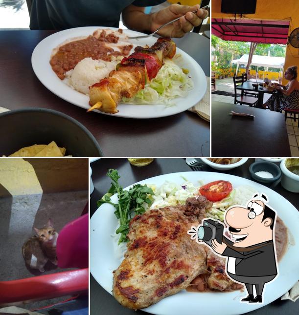 Restaurante Pollo Caliente Sucursal Colosio, Acapulco, C. Simon Bolívar ...