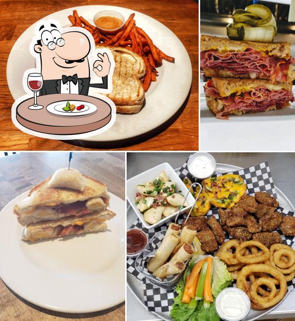 The Crown & Derby Pub, Bonnyville - Restaurant menu, prices and reviews