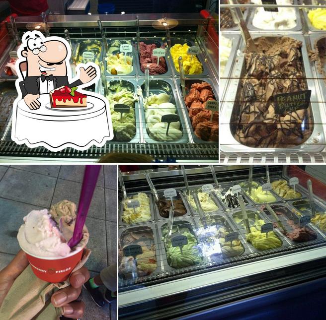 Strawberry Fields Smoothies & Gelato in Norfolk - Restaurant menu and ...
