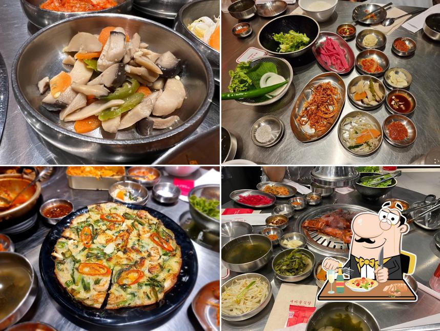 Saemaeul Sikdang (새마을식당) restaurant, Bangkok, Central World 7th Floor ...