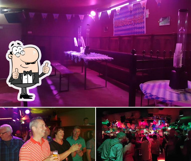 Feestcafé 't Hart Van Drunen, Drunen - Restaurant reviews