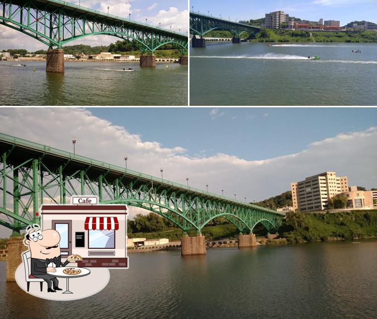 Calhoun's On The River, Knoxville - Restaurant menu, prices and reviews