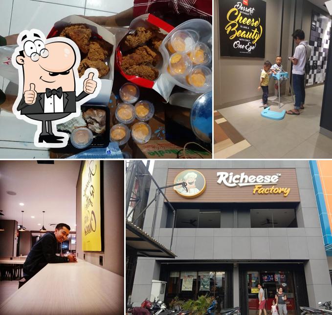 Richeese Factory MT Haryono Kendari restaurant, Kendari - Restaurant ...