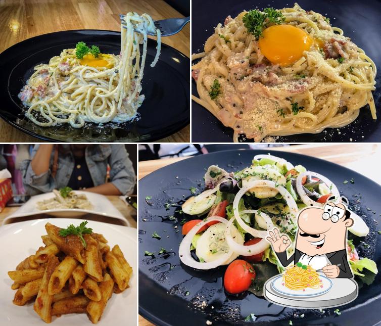 Pastabox restaurant, Chiang Mai, เลขที่15 Charoensuk Rd - Restaurant ...