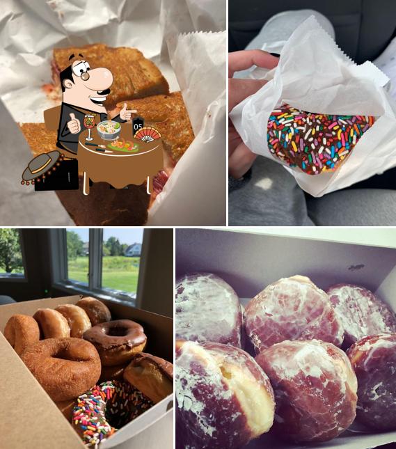Dimo's Deli & Donuts, Ann Arbor - Restaurant menu, prices and reviews