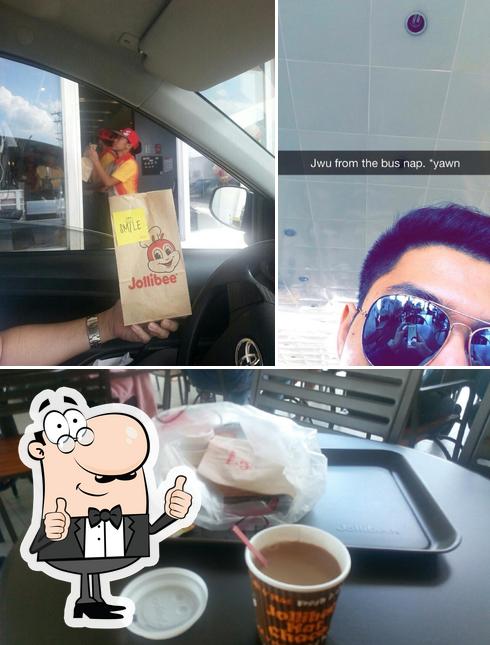 Jollibee Shell Nlex Balagtas restaurant, Balagtas, Shell Station along ...