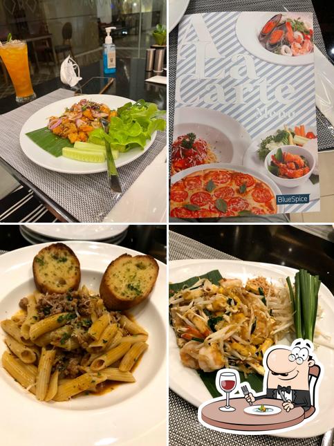 Blue Spice restaurant, Bangkok, PGRW+XRF อาคาร Center point Witthayu Rd ...