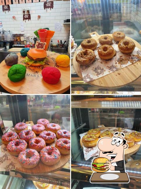 Fun & Shakes, Dubai - Restaurant menu, prices and reviews