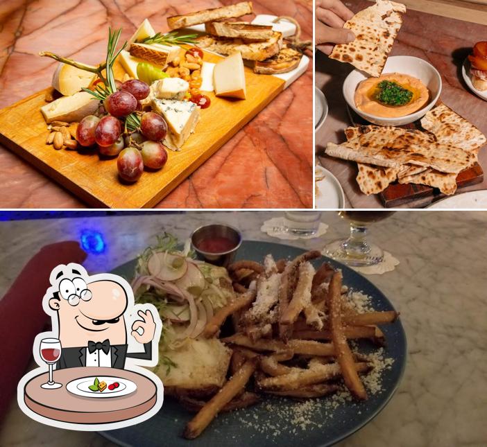 Good Funk, Chicago, Clinton - Restaurant menu, prices and reviews