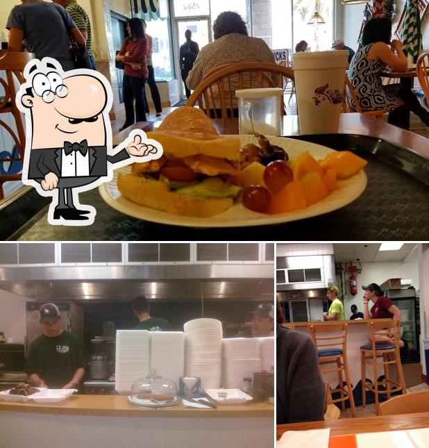 C.R. Chicks (Indiantown Rd.), Jupiter - Restaurant menu, prices and reviews