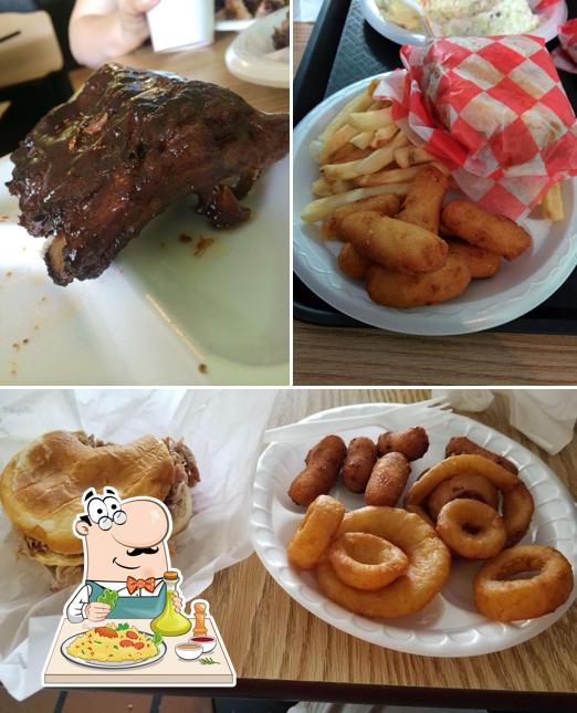 Little Pigs Bar-B-Q in Myrtle Beach - Restaurant menu and reviews