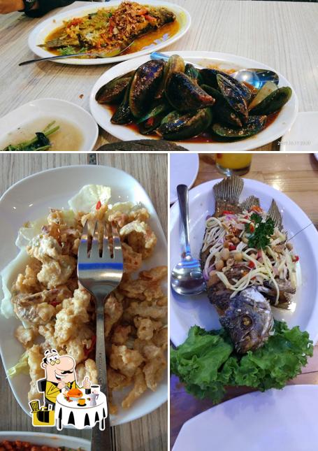 Daun Lada Transmart Rungkut restaurant, Surabaya - Restaurant menu and ...