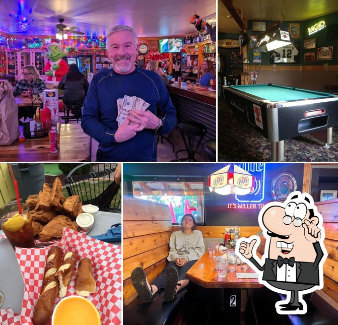 Del's Bar & Grill, Somers - Restaurant menu, prices and reviews