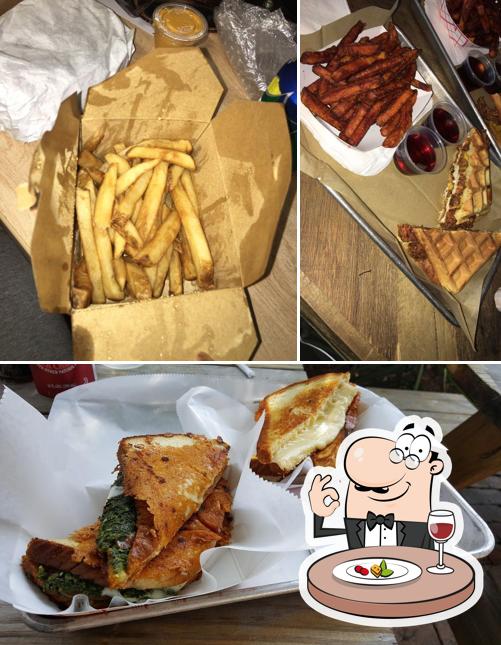 Ms. Cheezious, 7418 Biscayne Blvd in Miami - Restaurant menu and reviews