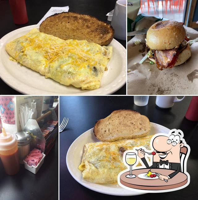Ham Bonz, Traverse City - Restaurant menu, prices and reviews
