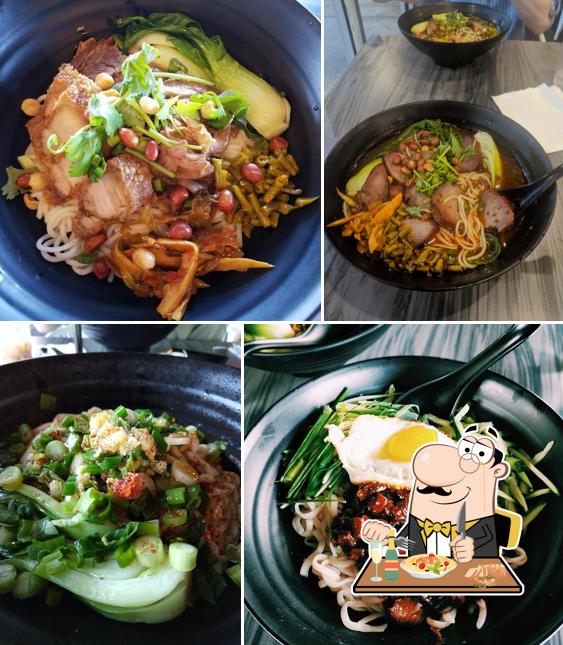 Noodleholics in Tucson - Restaurant menu and reviews