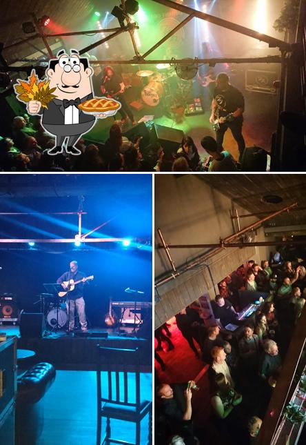 Strings Bar & Venue in Newport - Restaurant reviews