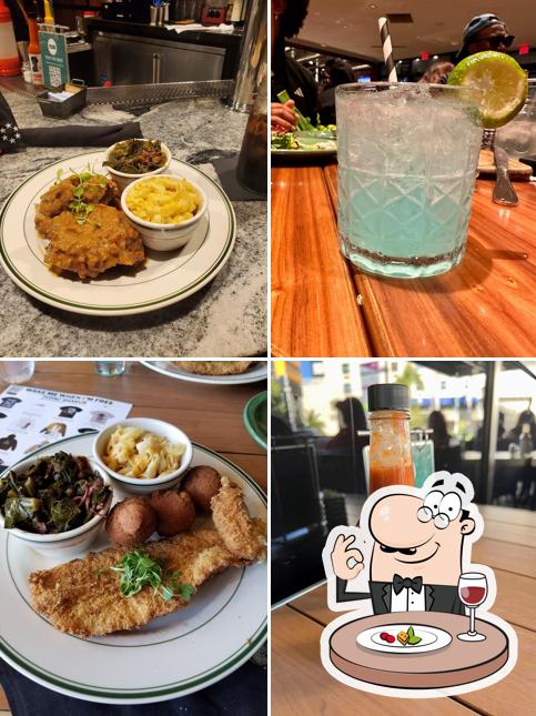 Fixins Soul Kitchen in Los Angeles - Restaurant menu and reviews