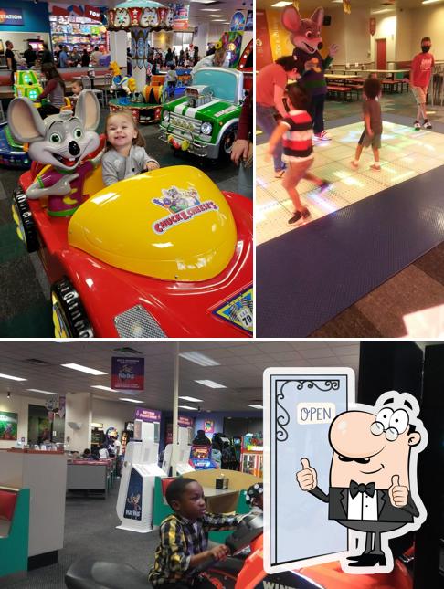 Chuck E Cheese Stockton